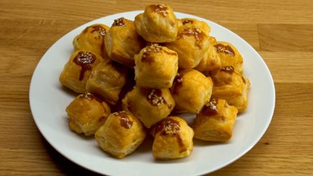 Quadratini di pasta sfoglia: la ricetta per aperitivo velocissima e ...