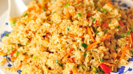 Pineapple Fried Rice: a tasty very easy to prepare